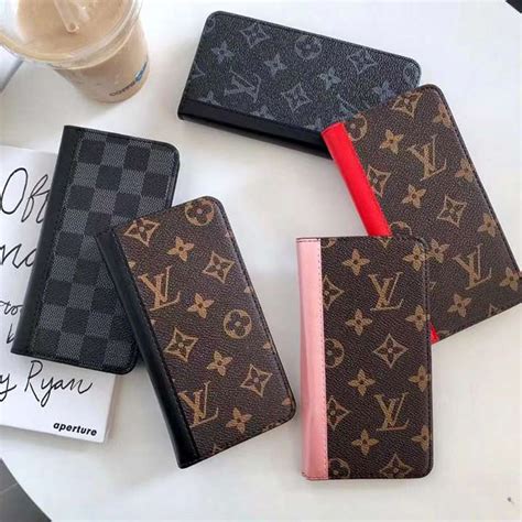 超薄で超軽量：流行りのlouis Vuitton Iphone15pro15スマホケース手帳型で軽快なスタイルを手に入れましょう