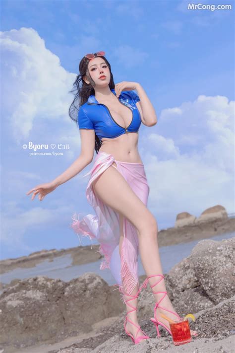 Coser Byoru Nico Robin Photos Page