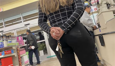 Pawg Fingering Her Booty Spandex Leggings Yoga Pants Forum