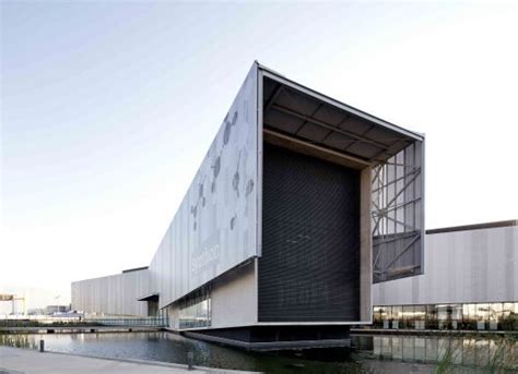 Laboratorios Synthon Edificios Fachada Arquitectura Arquitectura Hospitalaria