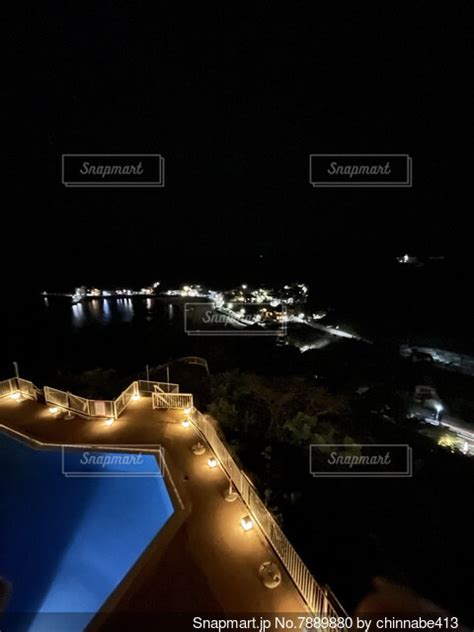 ライトアップされた夜の街の写真・画像素材 7889880 Snapmart（スナップマート）