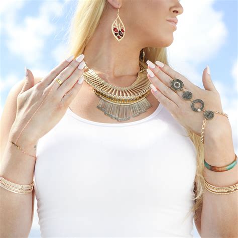 Glam Goddess Meets Goldilocks Goddess Glam Necklace Jewellery