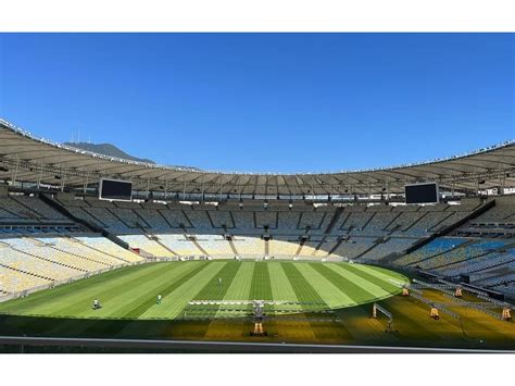O Maraca é nosso Torcedores do Vasco comemoram nova decisão da