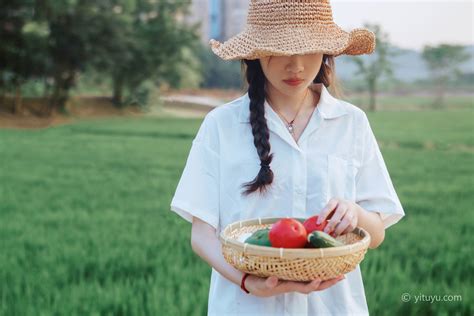 Art Picture Language 20210628 작은 숲 여름과 가을 꽃 화환 V2ph