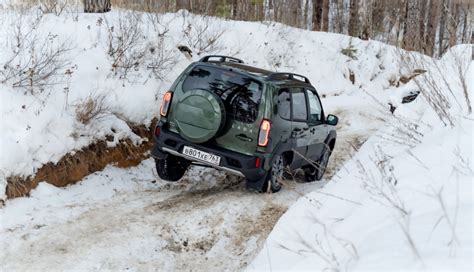 Старый друг лучше новых двух? Тест-драйв Lada Niva Travel