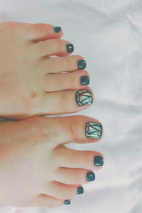 Épinglé par Beauté mode et vie fitness sur Ongles de pieds design