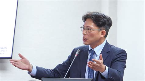 軍公教調薪3「五一沒動靜」？公務員薪資條曝光入帳狀況 釣出同行狂舉手 風傳媒