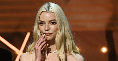 Anya Taylor Joys Liquid Bronze Mani Shines At The 2023 Baftas Flipboard
