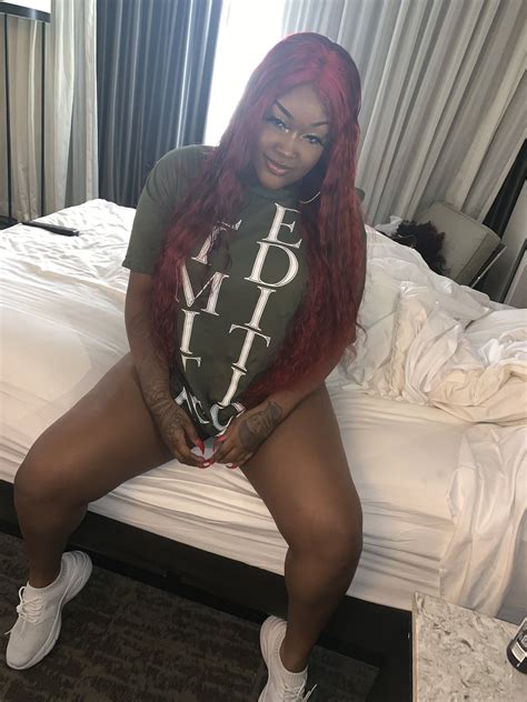 Marilyn MonHOE On Twitter Everyday Im Ariel Cause I Stay WET