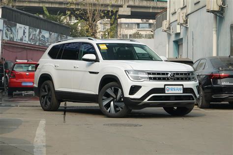 途昂380TSI 四驱尊崇豪华版侧前45度车头向右水平图片 汽车图片大全 易车