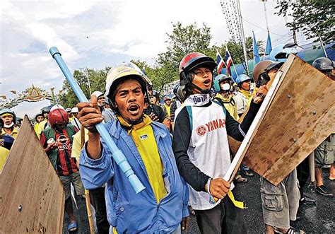 沙瑪擬召農村支持者反擊 蘋果日報聞庫