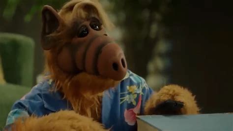 El Regreso De Alf Ryan Reynolds Trae De Vuelta Al Famoso Personaje