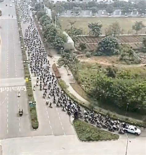 पुनावळेतील कचरा डेपो विरोधात नागरिकांची बाईक रॅली