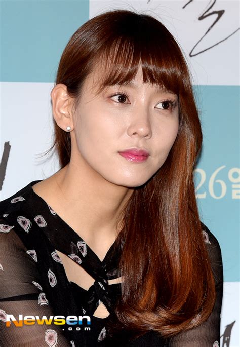 포토엔 다나 근접촬영에도 굴욕없는 미모