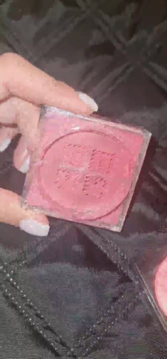 Румяна GIVENCHY Рассыпчатые четырехцветные румяна для лица Prisme Libre ...