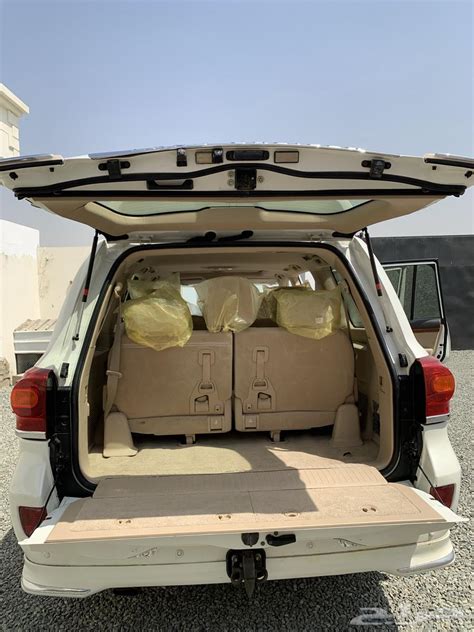 جيب لاندكروزر Gxr V8 موديل 2012 بريمي فل موقع حراج