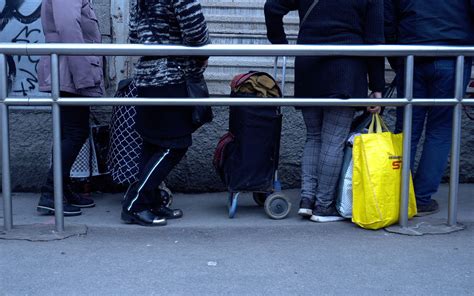 La Pauvreté Gagne Du Terrain En France En 2018 Vie Publiquefr