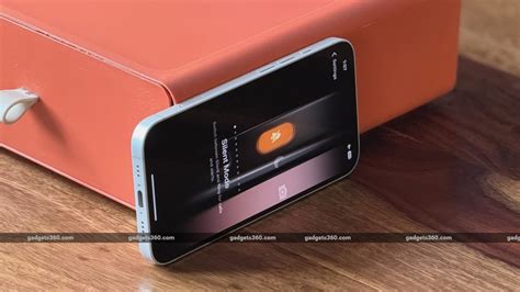 Apple Iphone 16e Review When You Just Need An Iphone Gadgets 360