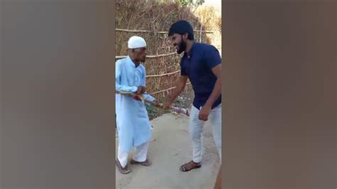गुलाब को गांव के बच्चों ने नहला कर तैयार किया और नया नया कपड़ा पहनया