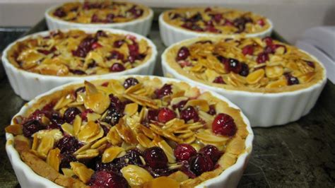 REŢETA ZILEI Tartă cu caramel sărat şi nuci pecan coapte