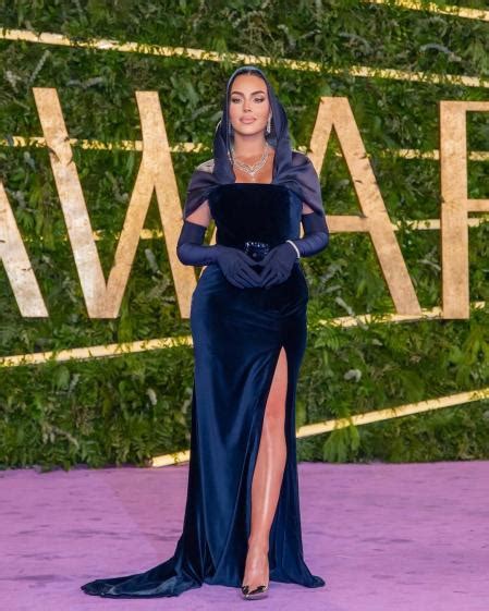 El impactante anuncio de Georgina Rodríguez para un perfume saudí Me