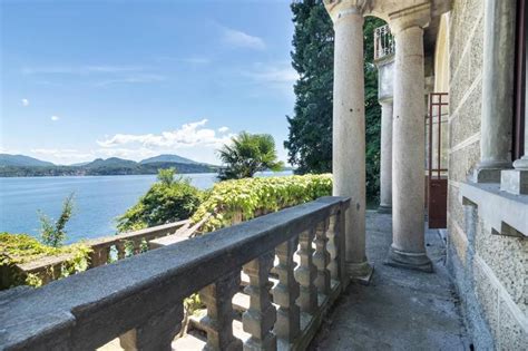 Abandoned Stunning European Mansions And Castles For Sale