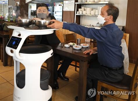 자율주행 로봇이 집앞까지 음식배달기계설비 공유서비스도 등장 나무뉴스
