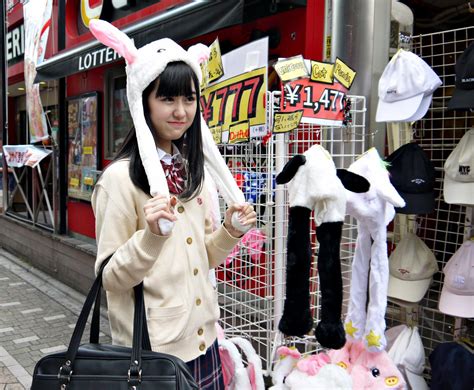 變身為日本女子高校生，到原宿街頭來個青春洋溢的外拍吧！ 東京一百選、日本高中生、女子高校生、日本高中生制服、制服租借 愛玩妞 妞新聞 Niusnews