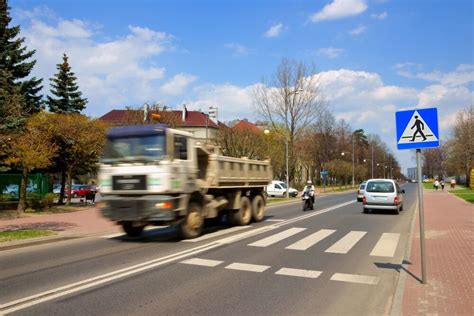 Od 1 czerwca zmiany przepisów dla kierowców Wyższe surowsze kary