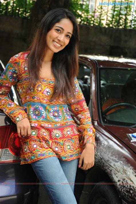 Aditi Actress Photo Image Pics And Stills