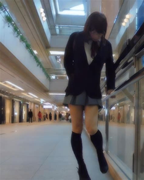 夜の街で女子高生になって・・・ 女装子「蘭」のポートレートな旅