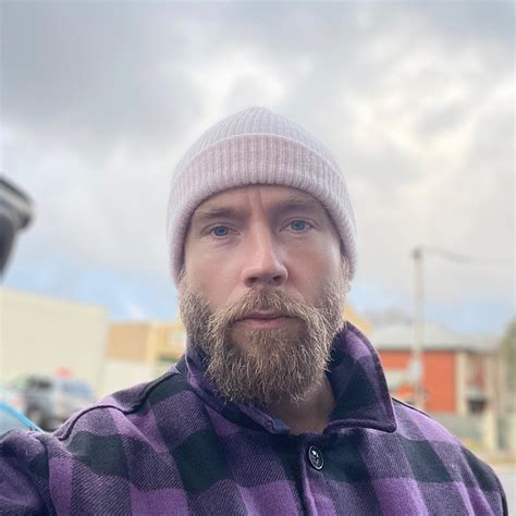 Mark Webber Pets Celebrity Pets