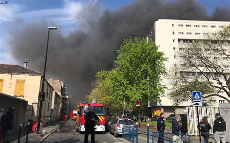Aubervilliers 250 pompiers engagés sur le feu de parking trois immeubles et un centre de