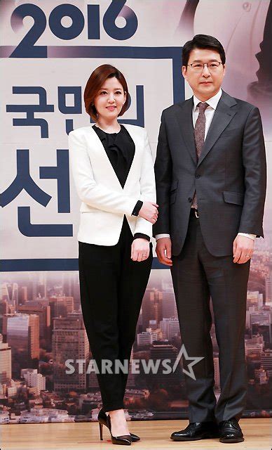 포토]정미선 신동욱 앵커 선거 방송 전해드립니다