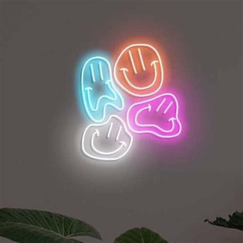Gülen Yüzler Neon Tabela NeuNeon