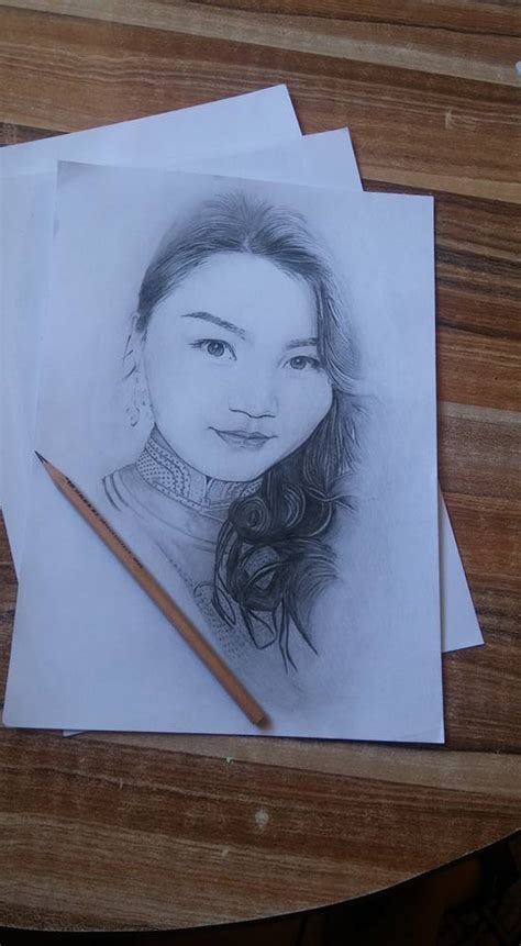 Монголын Үзэсгэлэнт 1000 Бүсгүйн Хөрөг