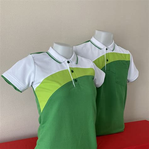 Green Oblique Cut Polo Shirt The Back Is Green Soft Juti Fabric