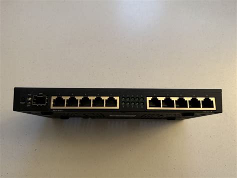 Router Usmerjevalnik Mikrotik Rb4011