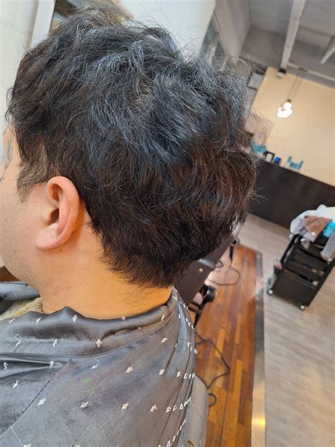 시안헤어 상무점 이번주 내내 비가와서 곱슬머리는 더 부스스해지고 오늘 볼륨매직으로 스타일을 확 바꿔드렸어요 곱슬머리라서 계속 짧은 머리만 하시다가 볼륨매직은 첨