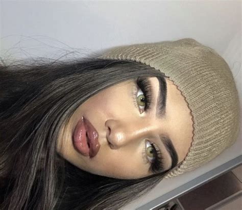 ️ka¥la Kiss ️ Pretty Face Beauty Kardashian Jenner