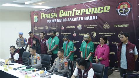 Kasus Narkotika Penyanyi Virgoun Vlix Id