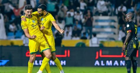محمد شريف ينتظر المشاركة مع الخليج أمام الخلود بالدوري السعودي اليوم
