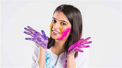 Pre And Post Holi Skincare Tips For A Safe And Glowing Holi