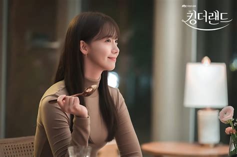 滿滿戀愛感：潤娥在韓劇《歡迎來到王之國》被問翻的唇色是這個！