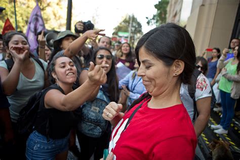 Masiva Protesta En Chile Contra La Despenalización Del Aborto Proceso