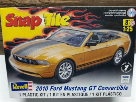 Revell Ford Mustang Gt Convertible Scale Snap Tite Model Kit New