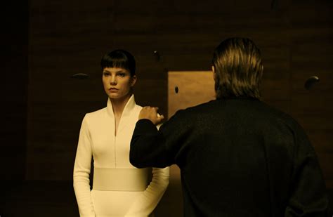 Фото: Бегущий по лезвию 2049 / Кадр из фильма «Бегущий по лезвию 2049 ...