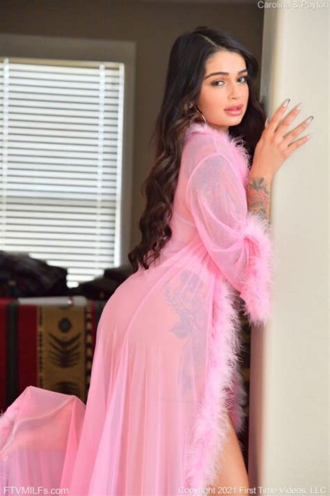 Carolina Cortez Photo Gallery Wallpics Net Wallpapers Photos