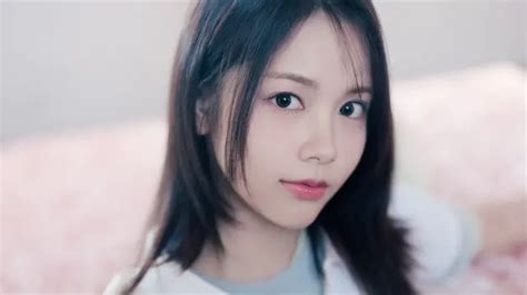Rose Blackpink Jadi Perempuan Tercantik Dunia 2025 Fuji Dan Carmen H2h Wakili Indonesia