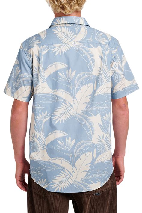Kahnu Classic Fit Leaf Print Short Sleeve Button Up Shirt Men